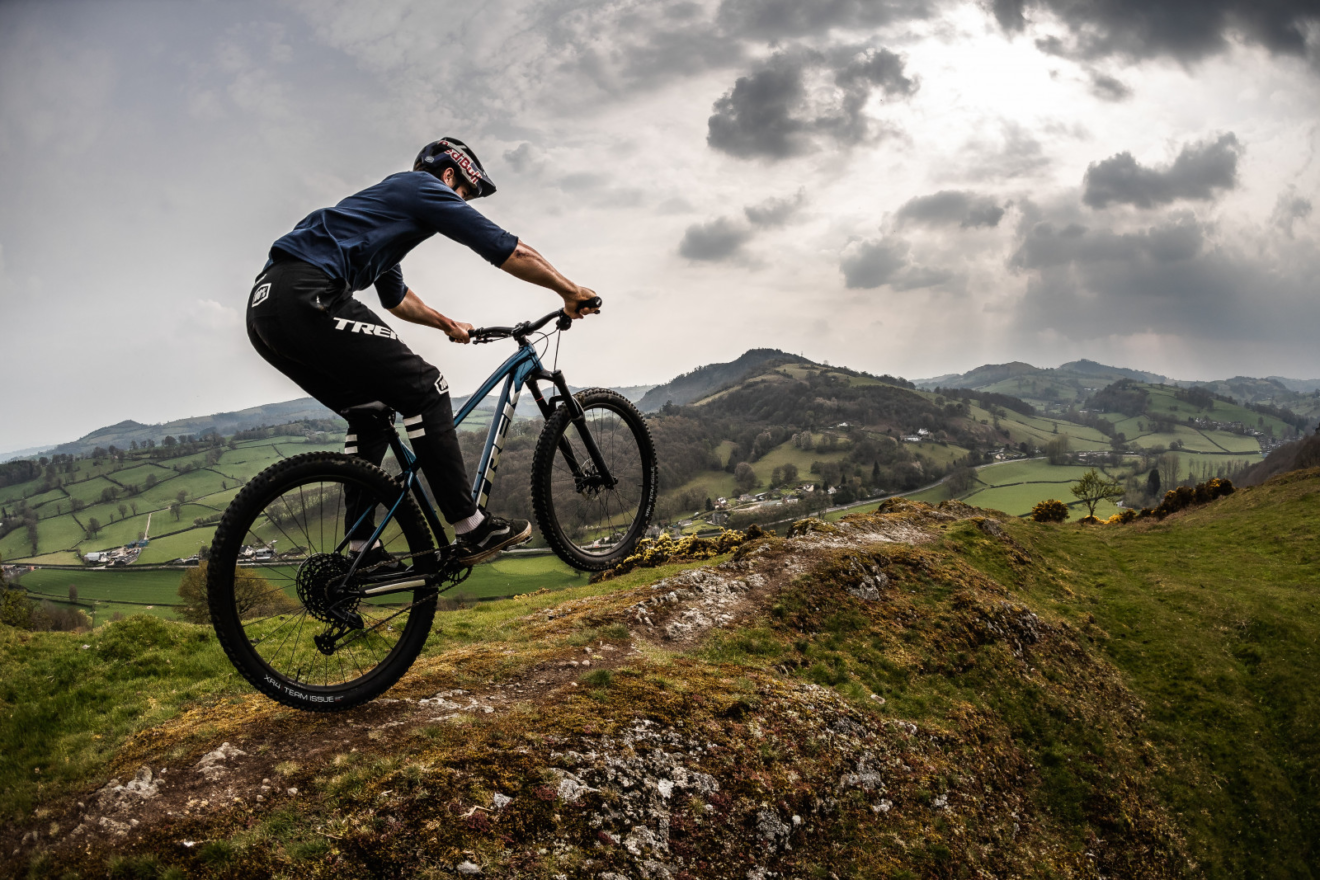 (2024) Trek Marlin 8 Gen 3 Review | Trail-Tested Brilliance ...